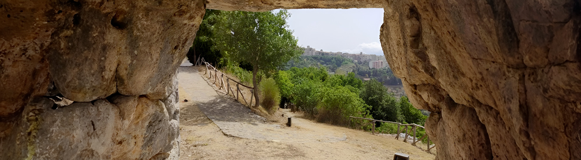 Segni e le sue mura poligonali. Dalla città-museo a una tavola di ...
